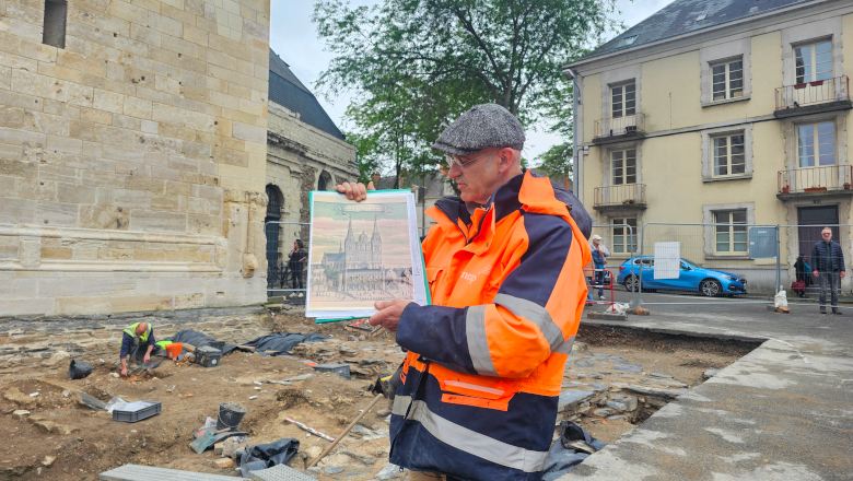 Des sépultures médiévales et modernes se dévoilent devant la cathédrale ...